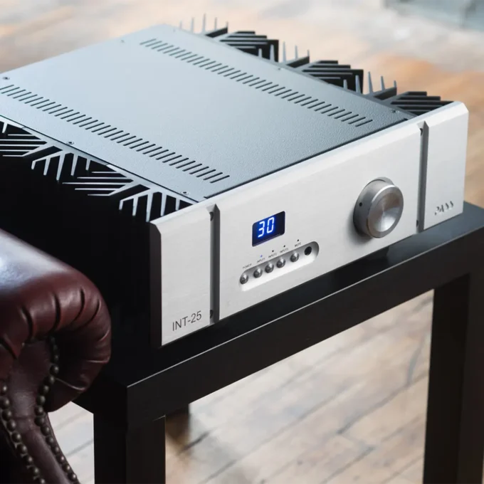 Pass Labs INT-25 Integrated Amplifier - F&J Audio